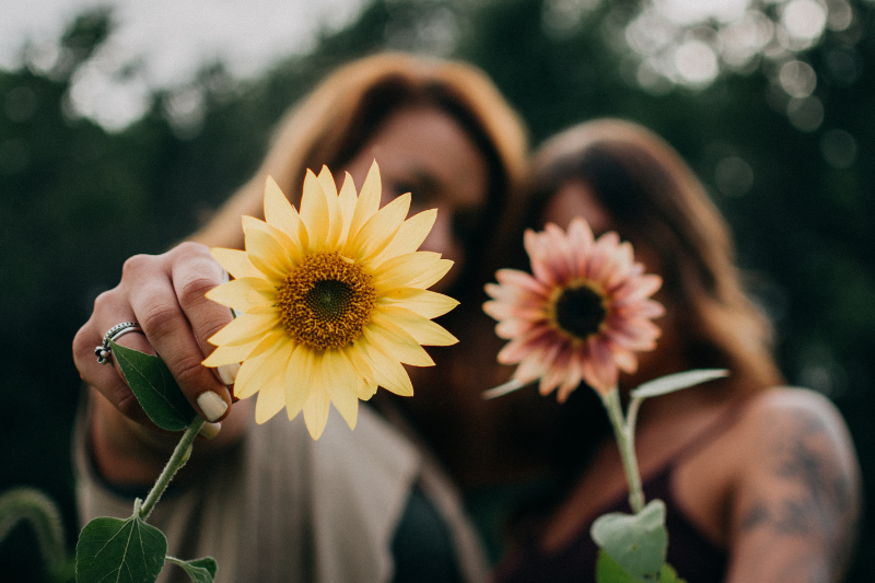 10 Signs of an Emotionally Safe Person • Melissa Lloyd • Author & Life ...